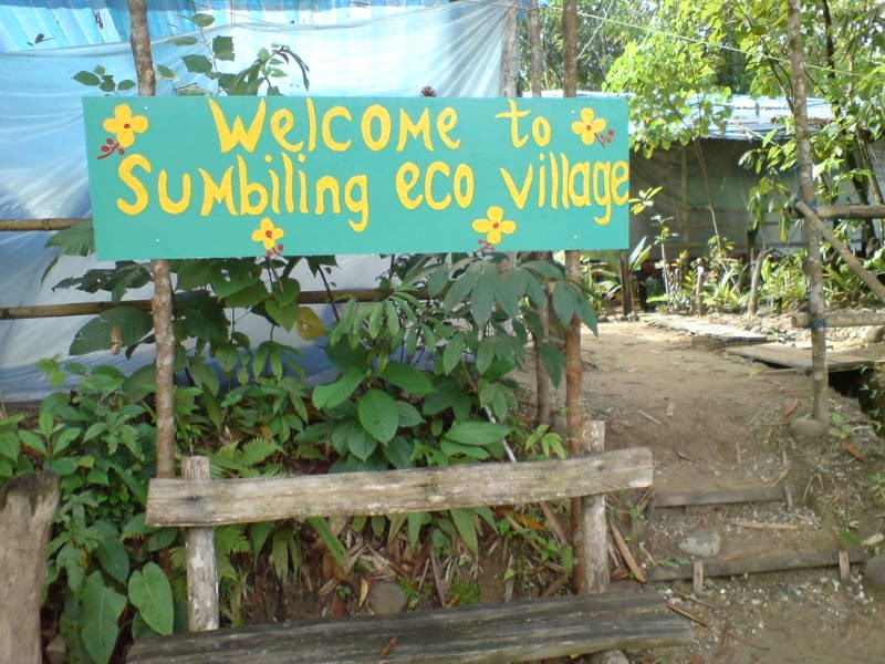 Sryn's Blog - Live From Brunei: Day Trip To Sumbiling Eco Village ...
