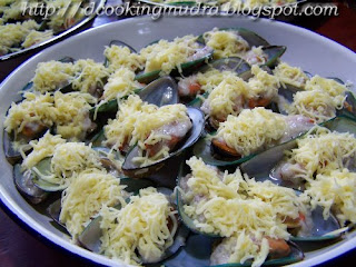 DCookingMudra: Maman's Baked Tahong