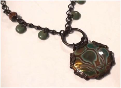 How to Make Easy Filigree Wrap Pendants and Rings / The Beading Gem