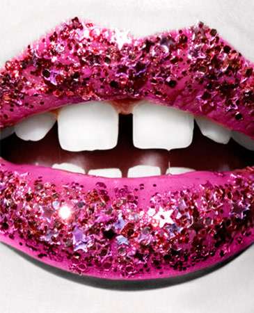 Hot Bejeweled Lips, Anyone? / The Beading Gem