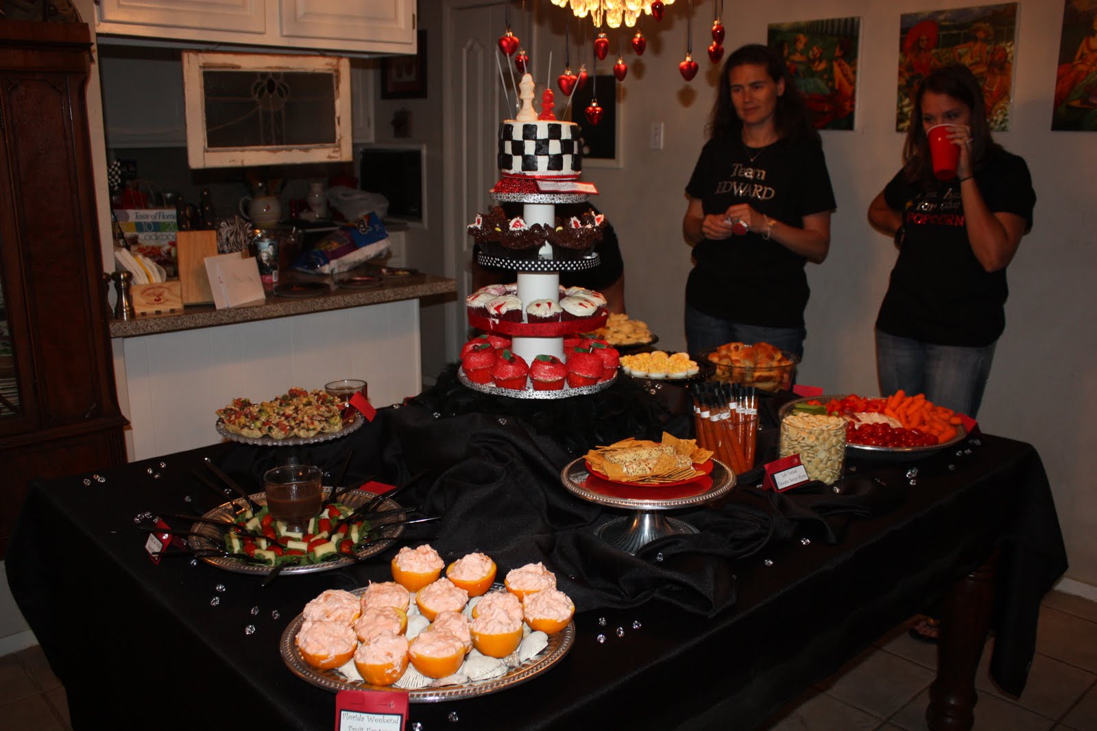 Christy Robbins: Twilight: 'Bite-Size' Party Snacks