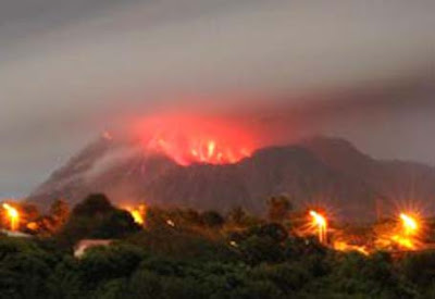Jyoti Communication: Spectacular show as Montserrat volcano erupts