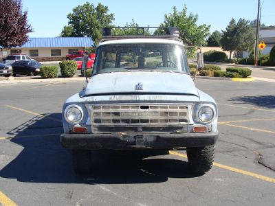 The Old Truck Ranch: Family Truckster