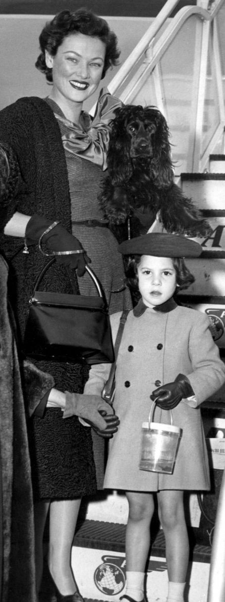 Gene Tierney Movie Page: Gene Tierney and family.