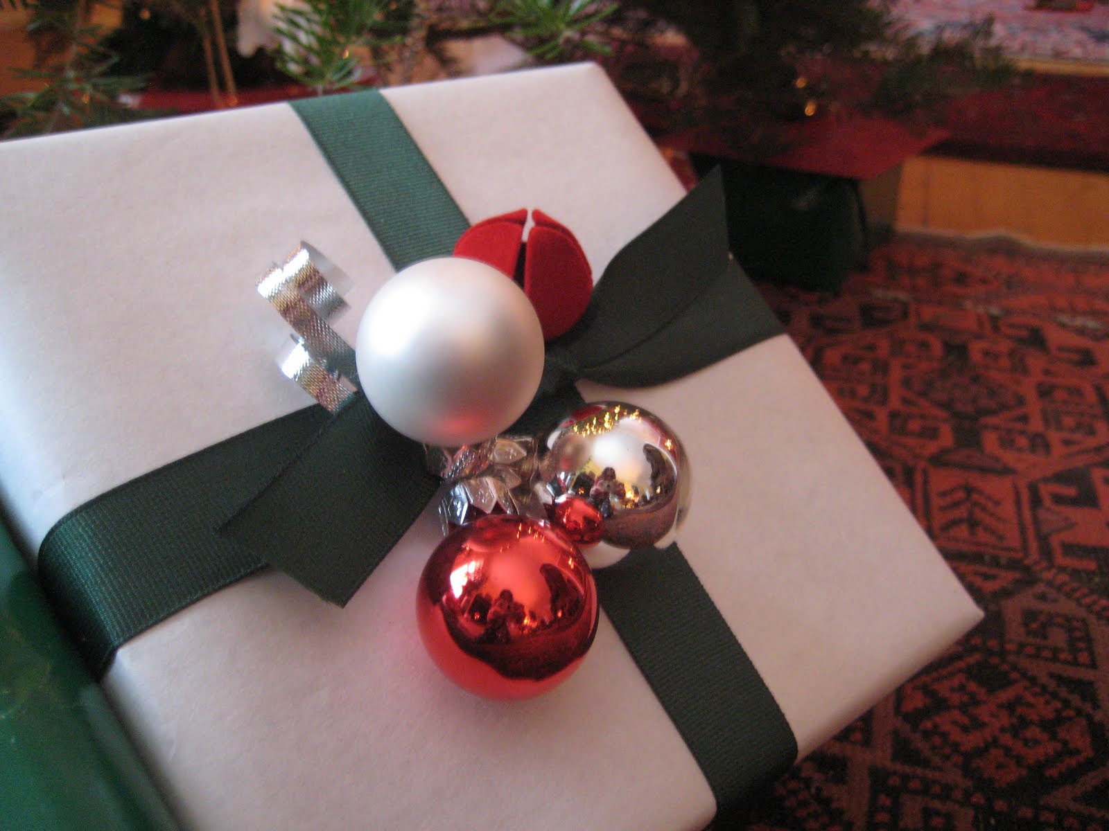 Kitten's Lost Her Mittens: Handmade Wrapping Paper