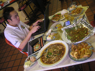 *Boink* *Boink*: MAXIS OM NOM NOM RACE – THAI BASE RESTAURANT, BANDAR ...