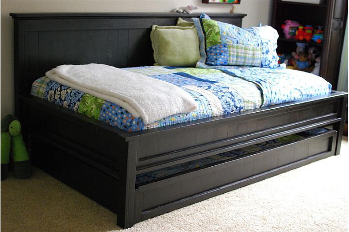 craftyc0rn3r: Building a Bed: The Plans