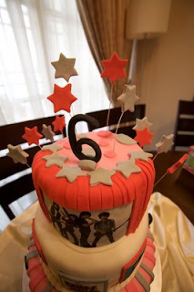 Pink Oven Cakes and Cookies: Camp Rock 3 tier cake