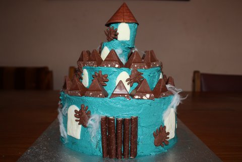 in all honesty: a spooky castle cake for Ben's 10th birthday