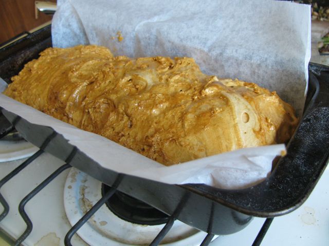 Green Gourmet Giraffe: Buns, soup and crunchie in yaz's kitchen