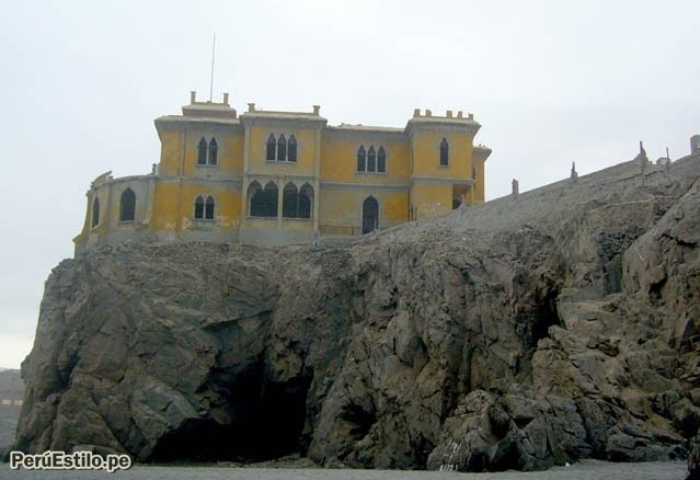 Arequipa: El Castillo de Forga : Mansión de ilusiones de Mollendo