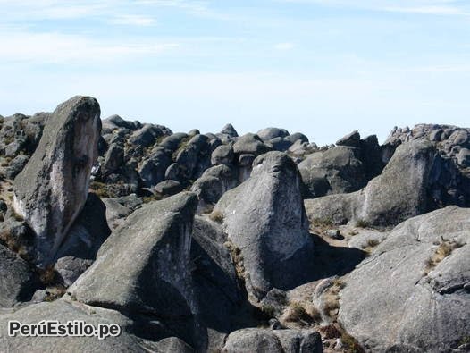 The Peruvian Backpacker - PerúEstilo.pe: Marcahuasi, Adventure awaits you!