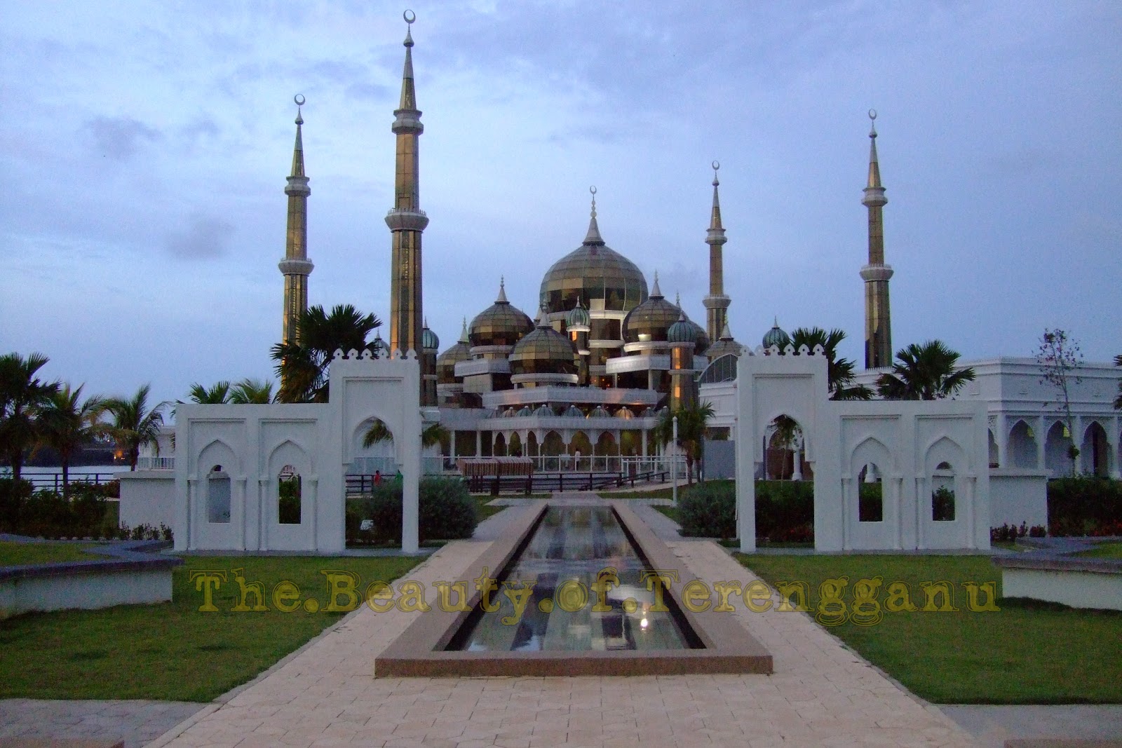 Masjid Kristal di Pulau Wan Man | Keindahan Terengganu