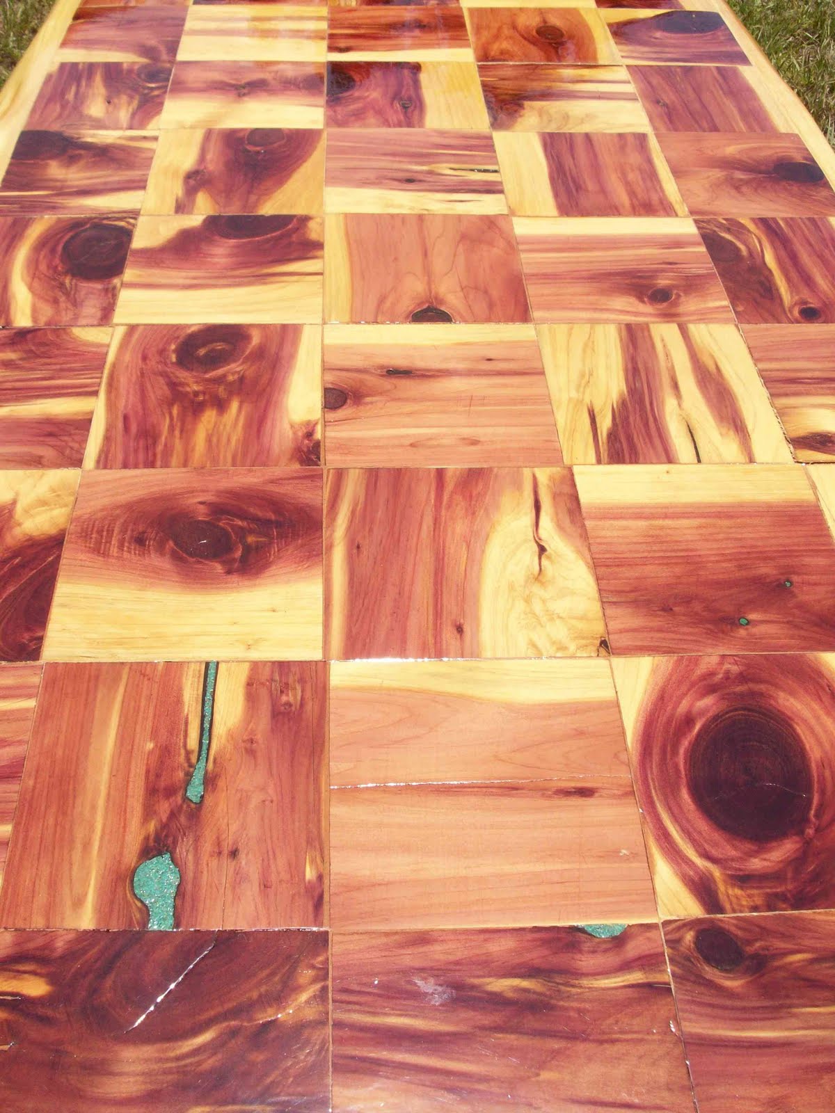 WHITLOCKS WOODWORKS: Cedar Counter Top