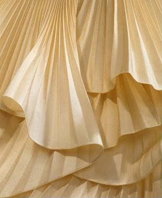 PLISSADOS EM ALTA - Luxos e Luxos