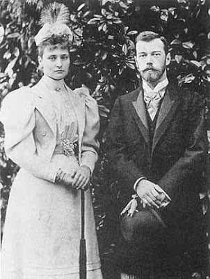 Historia es vida: ASESINATO ZAR RUSO NICOLÁS II Y FAMILIA. FOTOS