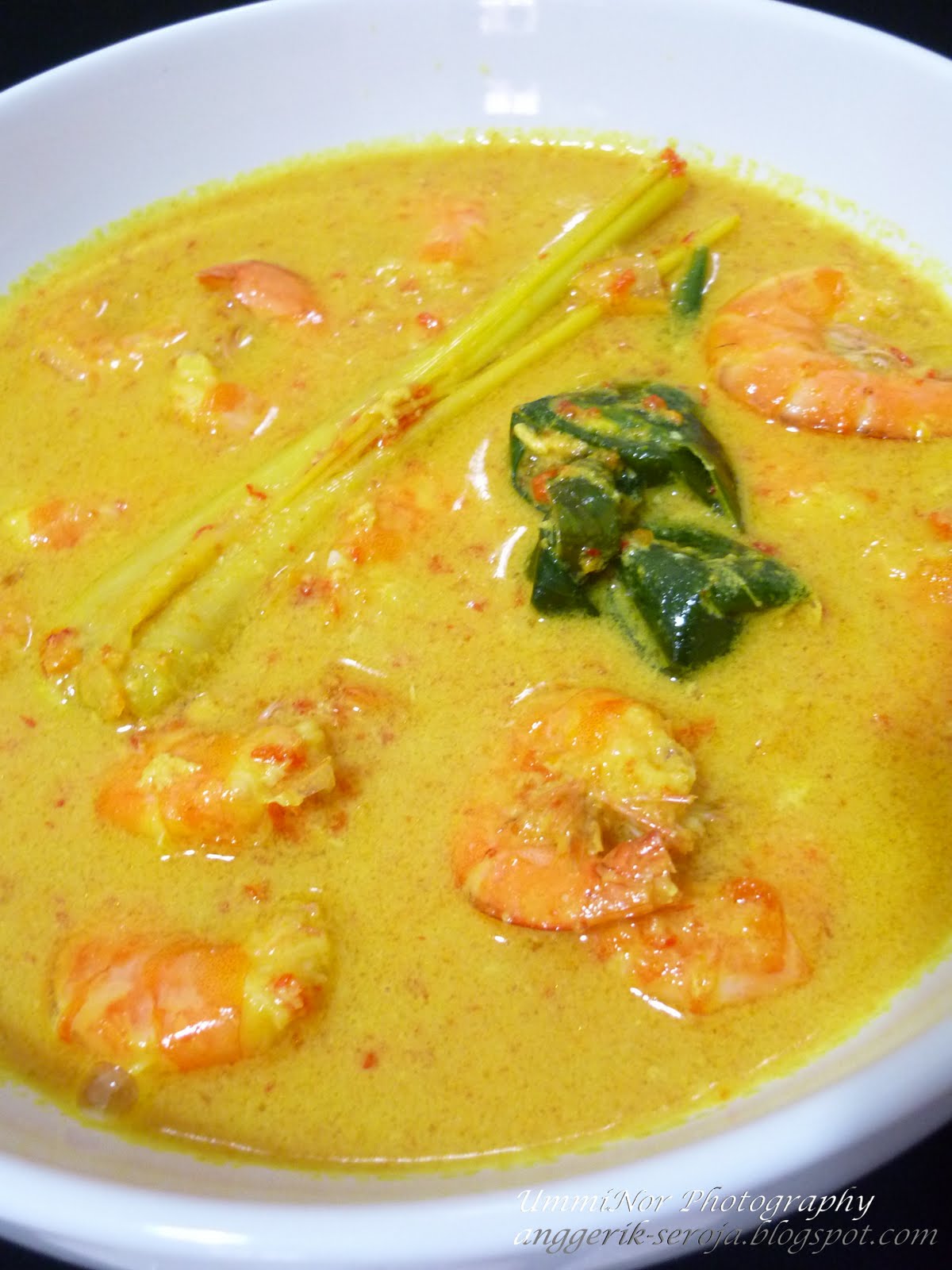 Udang Masak Lemak Serai