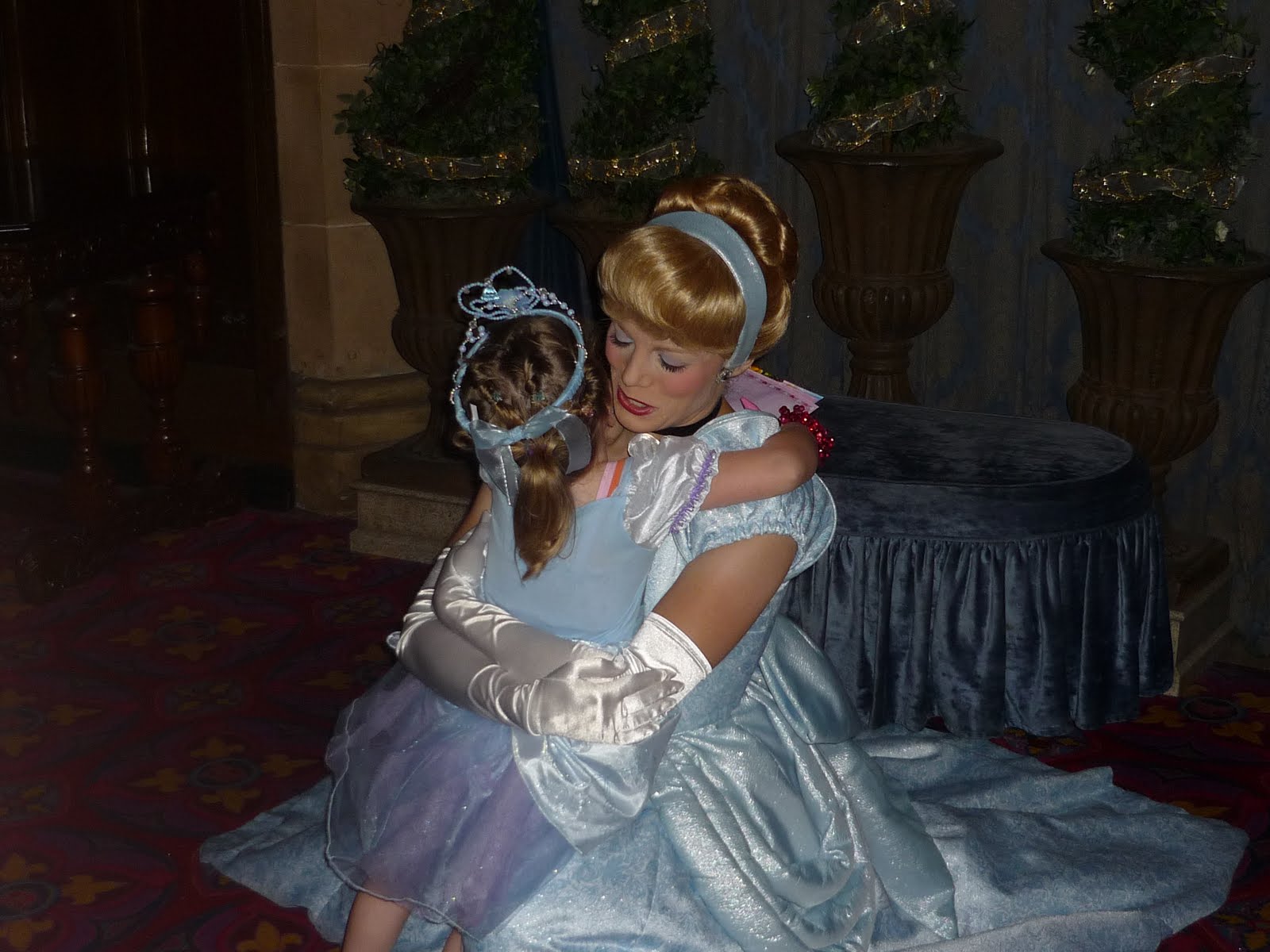 Hailey'sPage: Disney*Lunch at Cinderella's Castle*