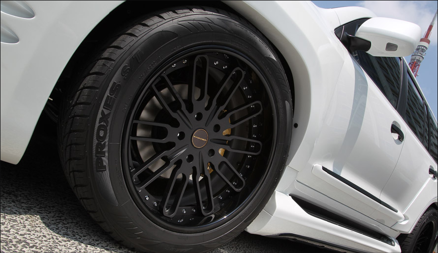 INVADER L60... a mighty mean Lexus LX 570