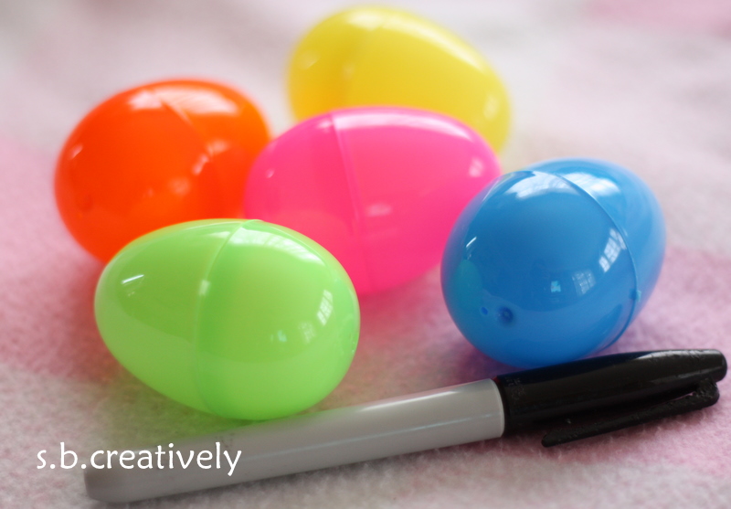 s.b.creatively: Plastic Egg Letter Matching Game