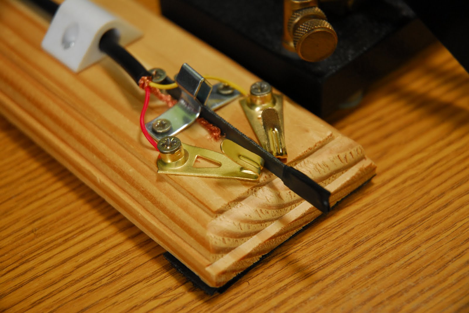 Ham Radio Ireland - EI2KC: A homebrew single paddle CW key