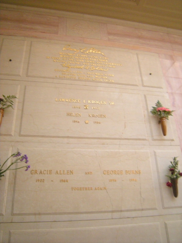 George Burns Grave
