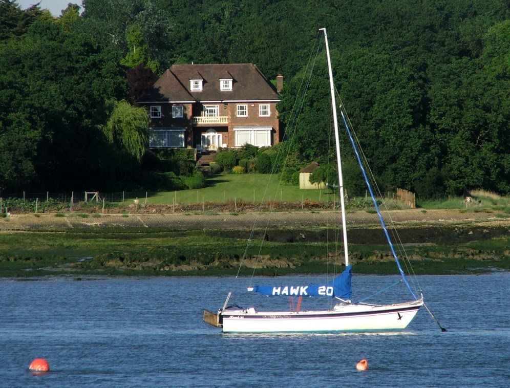 Bursledon Blog: Hawk 20