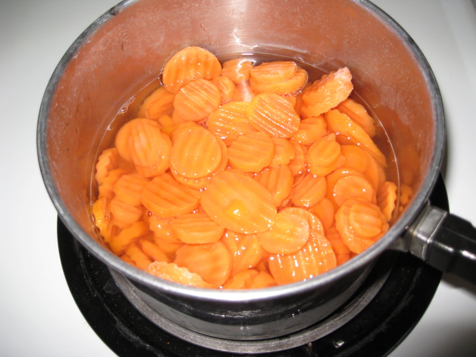 Fowlington Buzz: Carrots - A Detailed "How To"