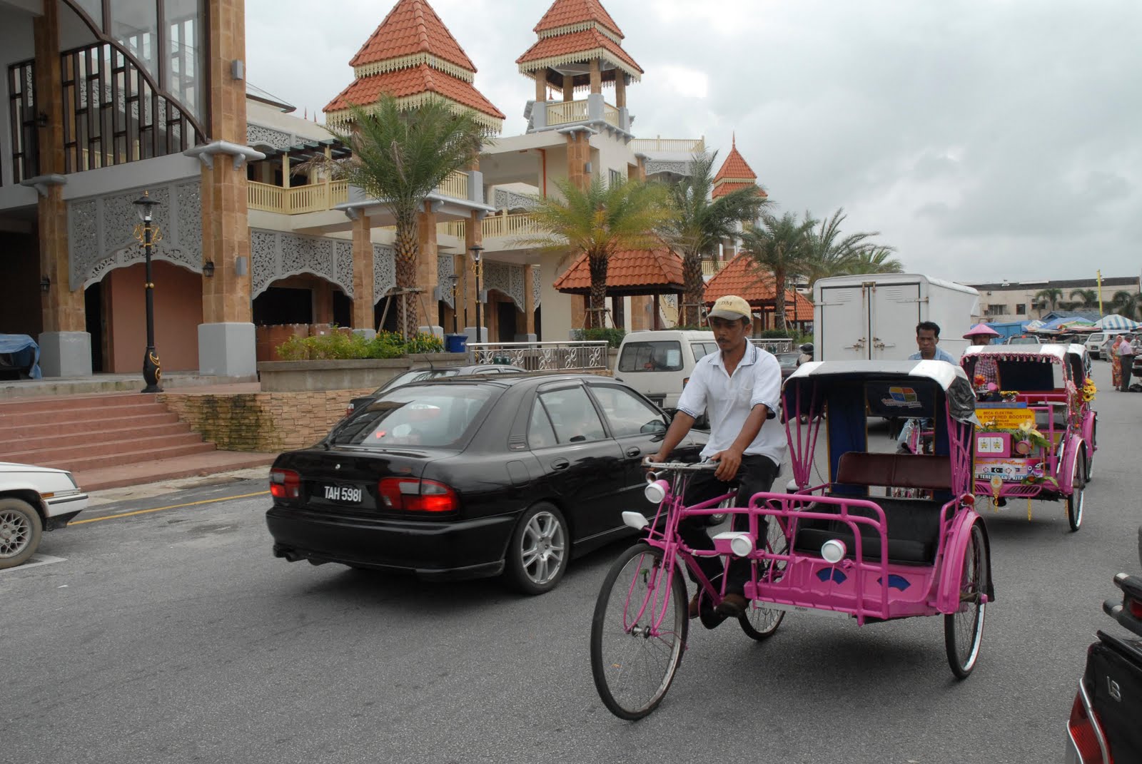 Posted by keunikanwarisanterengganu on Thursday, July 1, 2010 at 5:51 AM