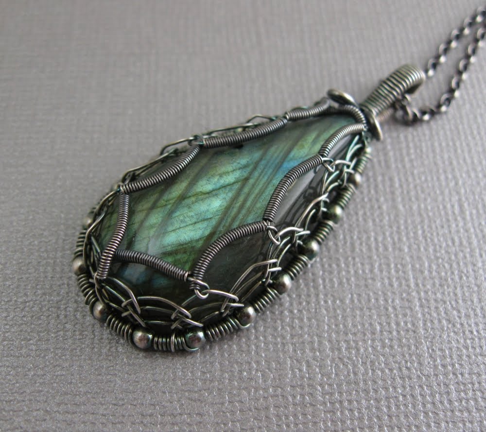 Wickwire Jewelry: Week 33-Labradorite Pendant