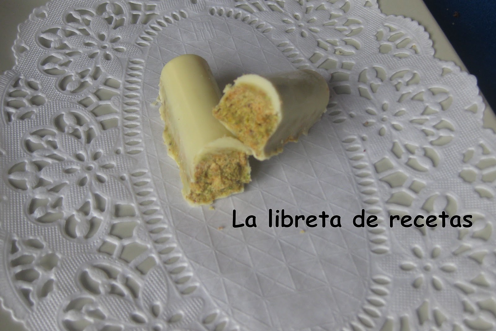 La libreta de recetas: TURRON CRUJIENTE DE GIANDUJA BLANCA DE PISTACHO ...