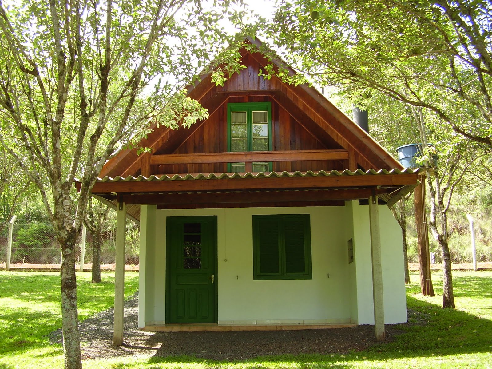 CAMPING PRIMAVERA - ARVOREDO/SC: Chalé para alugar