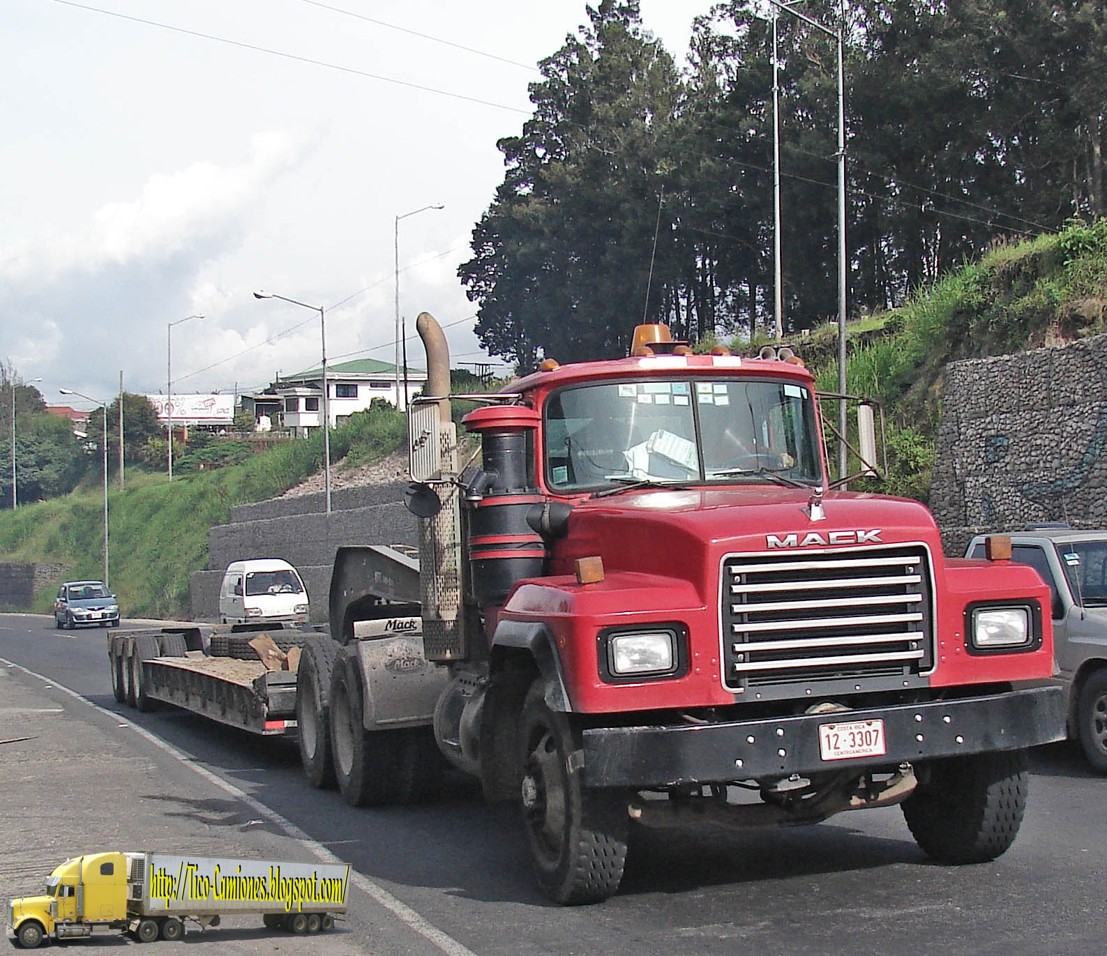 Camiones ltd: Galeria de Setiembre