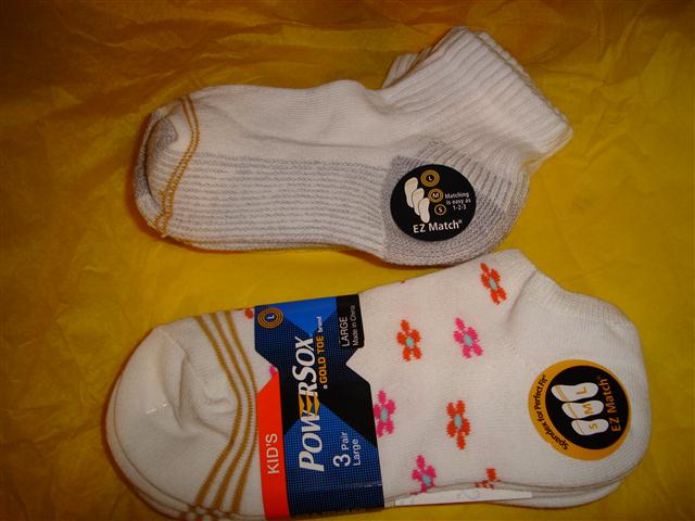 Making Ends Meet: PowerSox - GoldToe Kids EZ Match socks review (boys ...