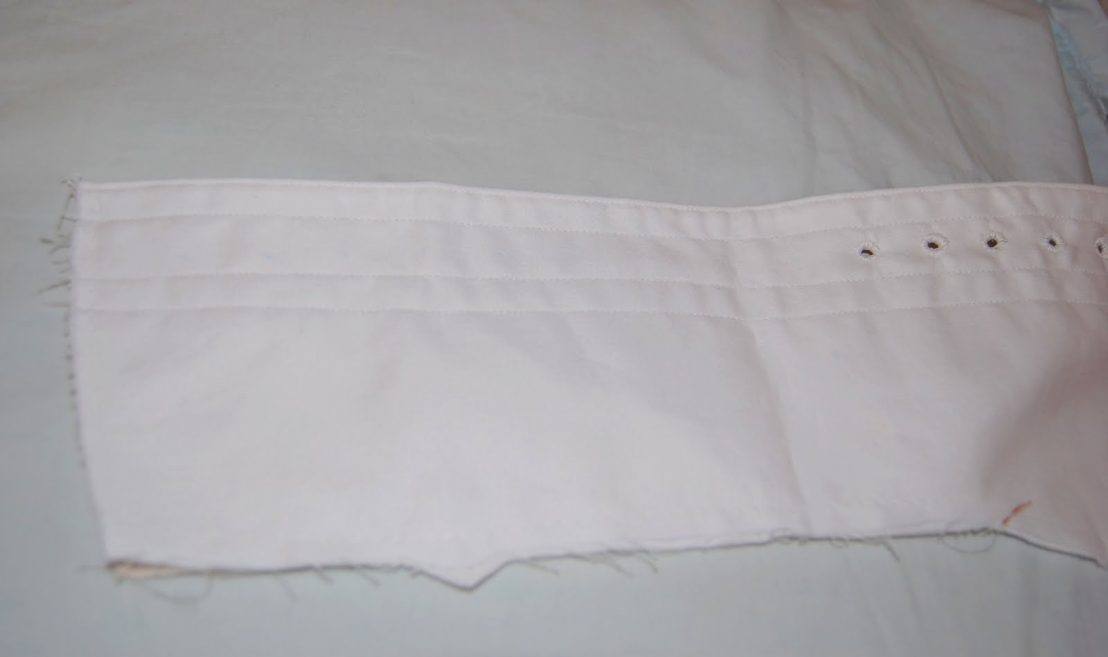 The Story of a Seamstress: Tutorial: Historical Thread Eyelets