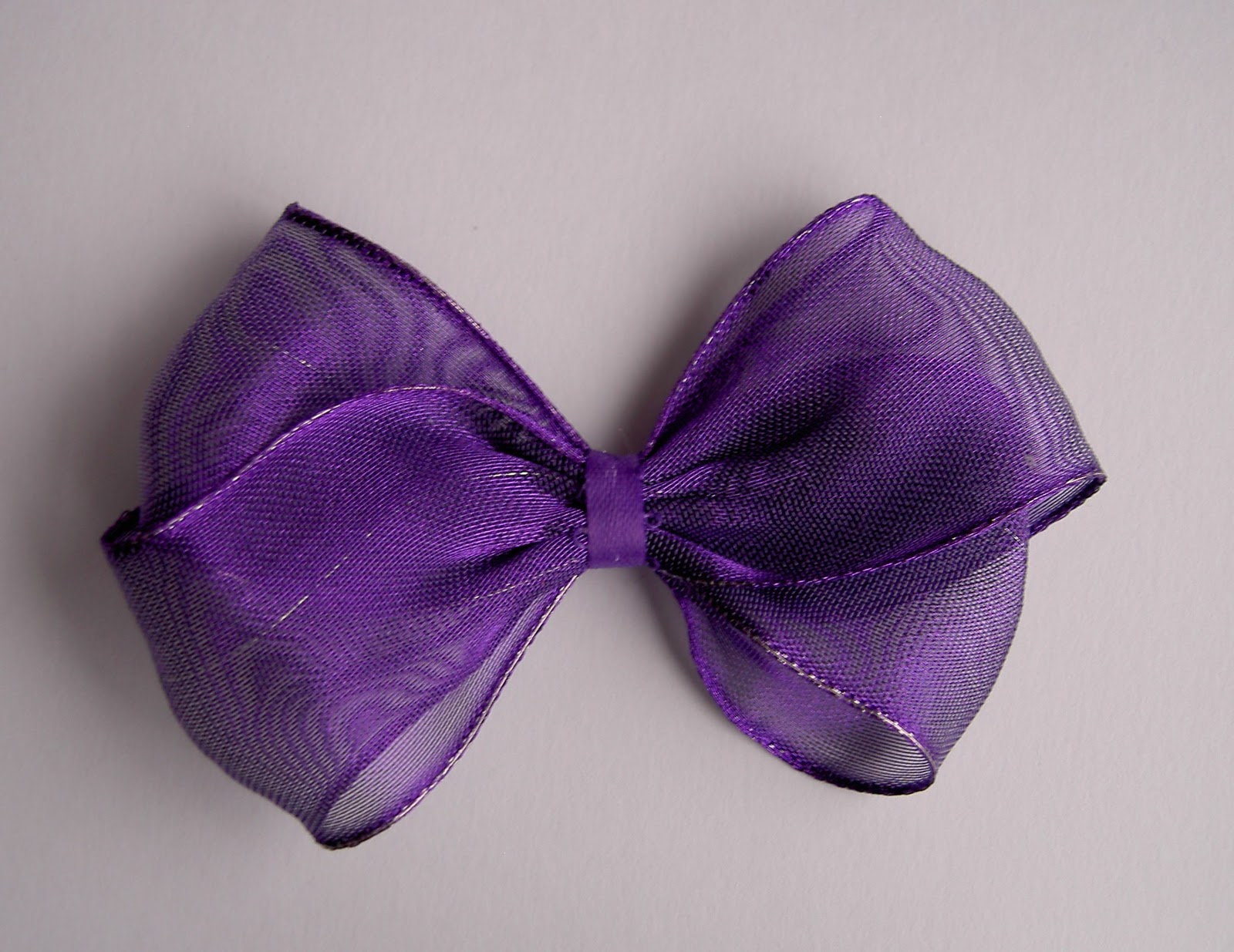 Little Daisy's Boutique: New Purple Bow