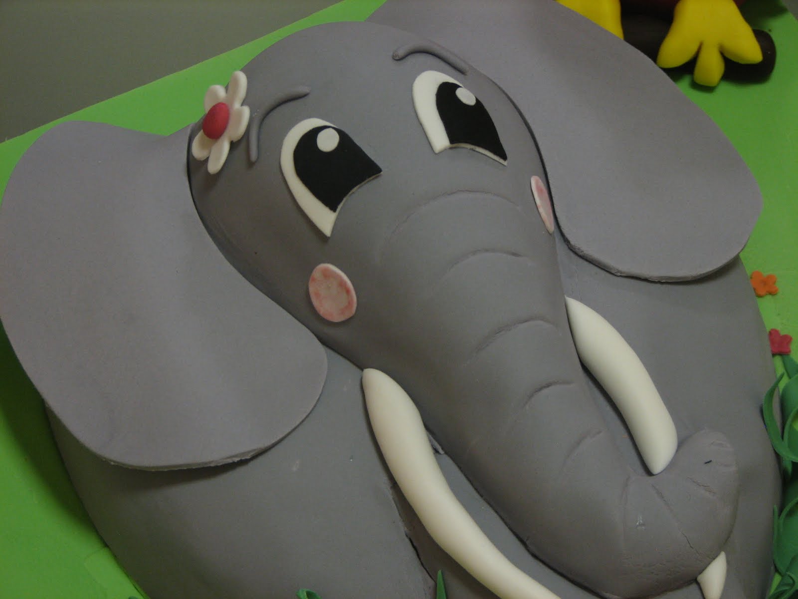 Sugar Creation: Elephant cake