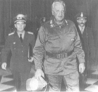 Contradicciones (Original): Remembering military dictatorship in Argentina