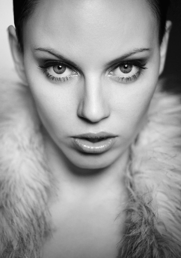 Jana Ehre - fotografka aktů, portréty, fotogalerie akty, focení aktů ...