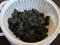 The Spices Of Life . . .: Bánh Ít Lá Gai (Gai Leaf Little Cake)