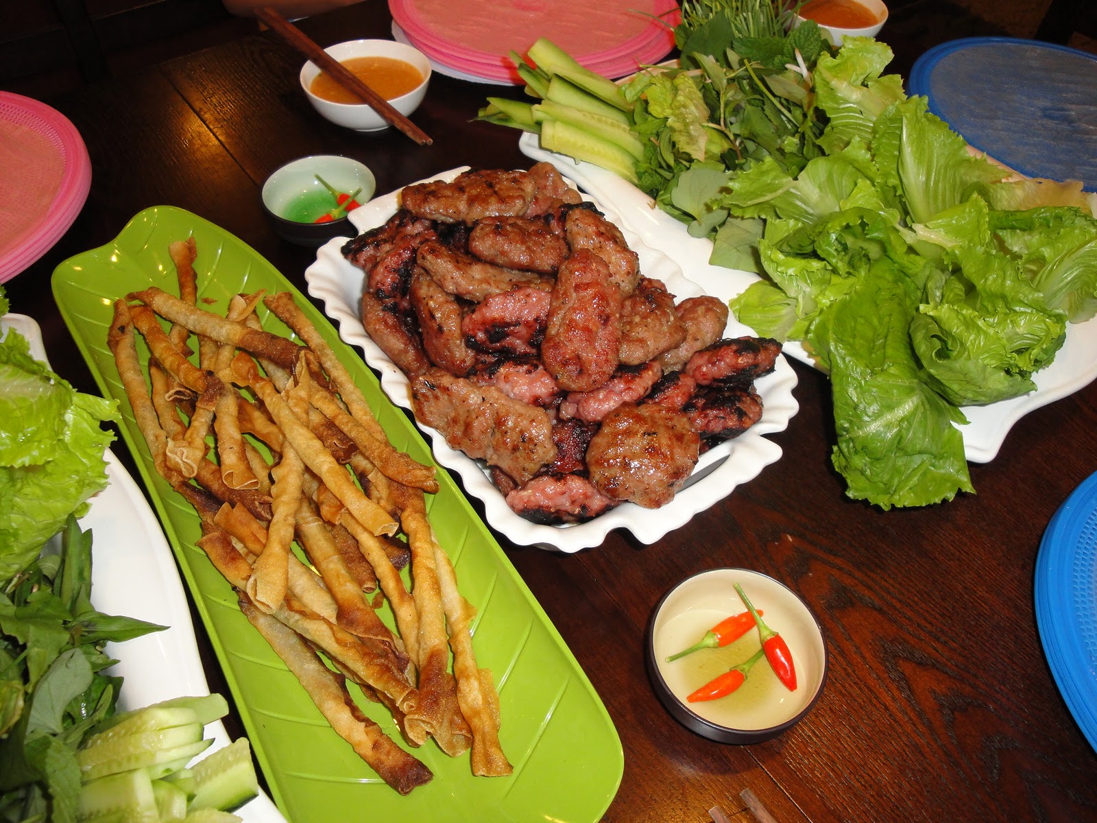 The Spices Of Life . . .: Nem Nướng̣ - Vietnamese Grilled Pork Patties
