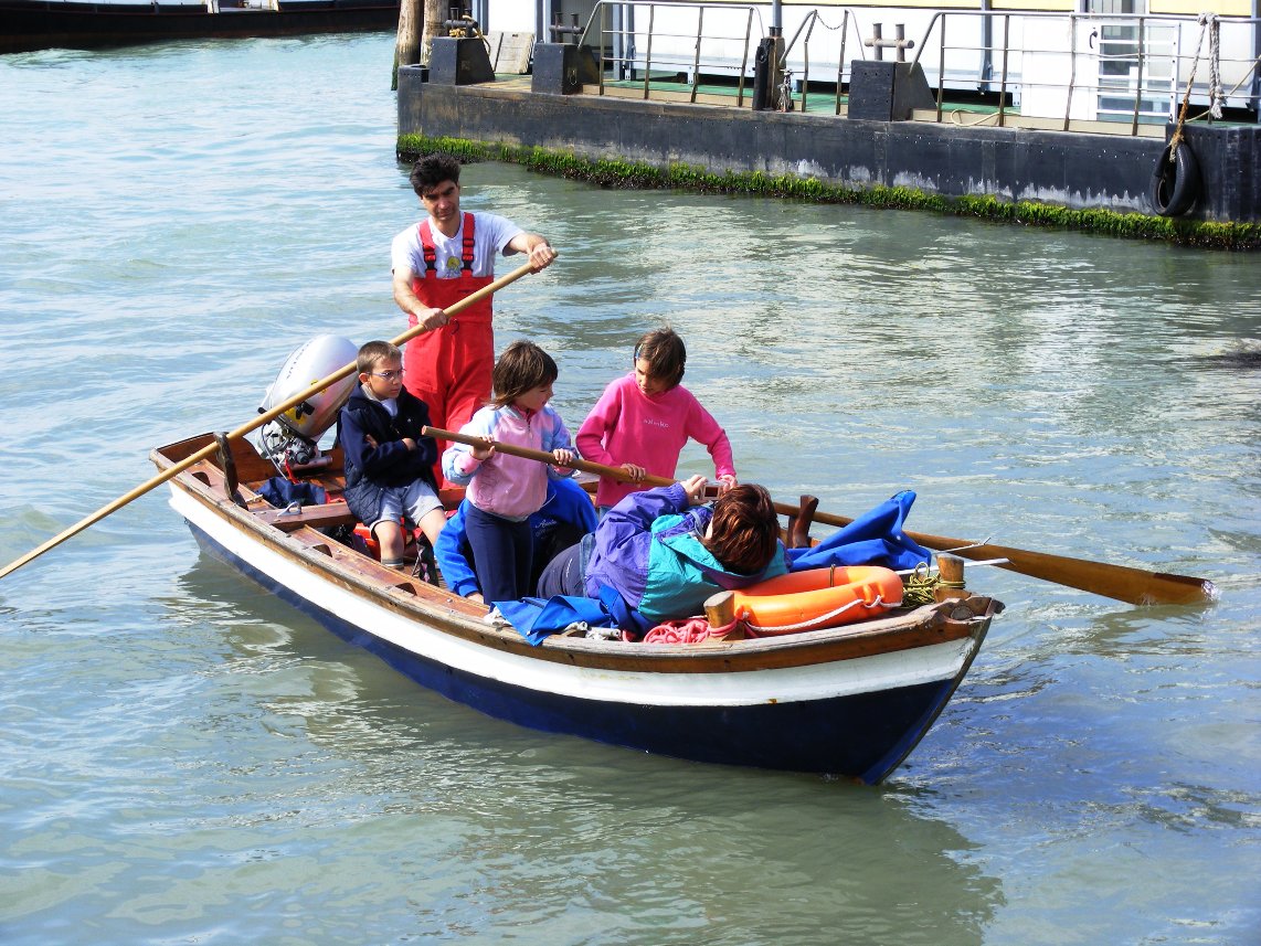 The Gondola Blog: Family Rowing lessons