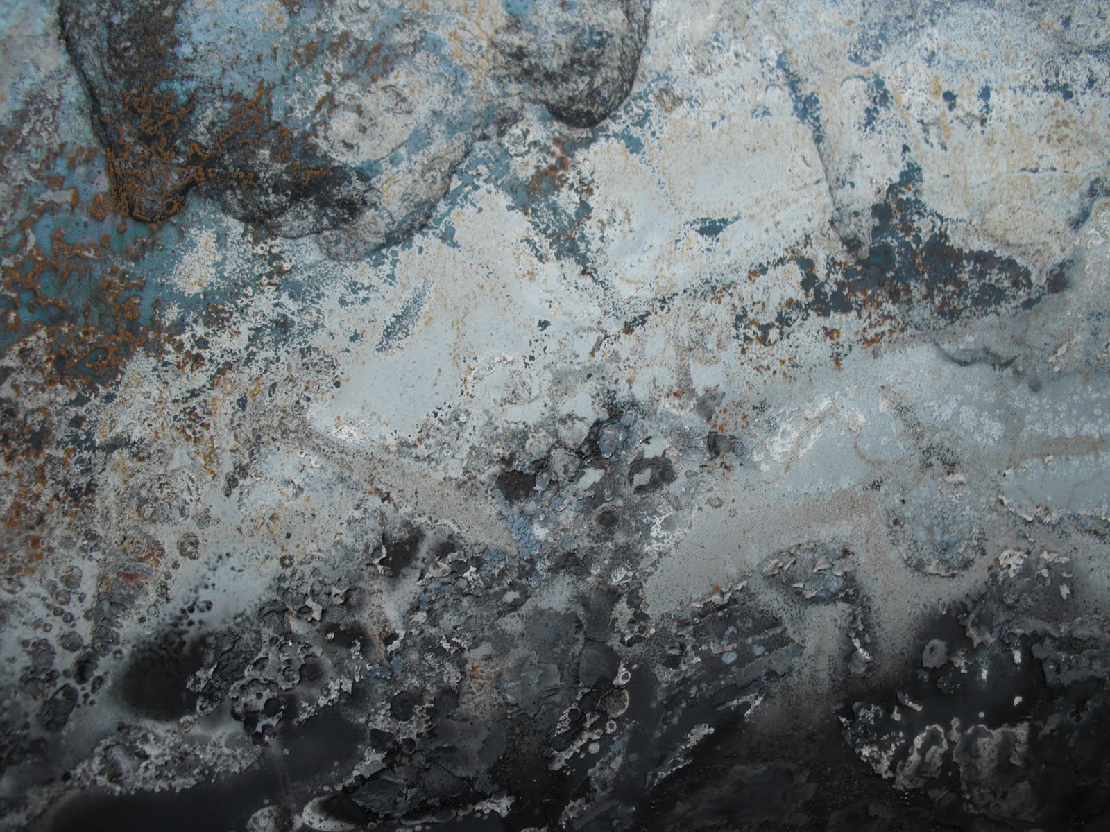 Burnt Metal Textures - Naomi Hoang