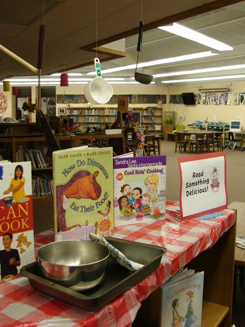 Library Displays: Read Something Delicious