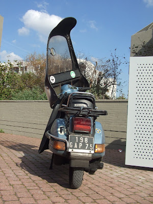 Margherita's stories: Nuovo Vespone PX 200 (2002)