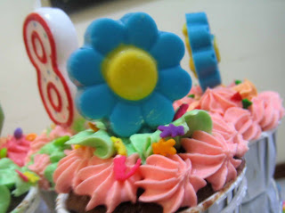mom's cake: CUP CAKE ULTAH