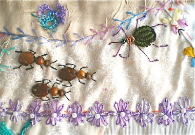 CRAZY QUILTING INTERNATIONAL: BEES, BUTTERFLIES & BEETLES I