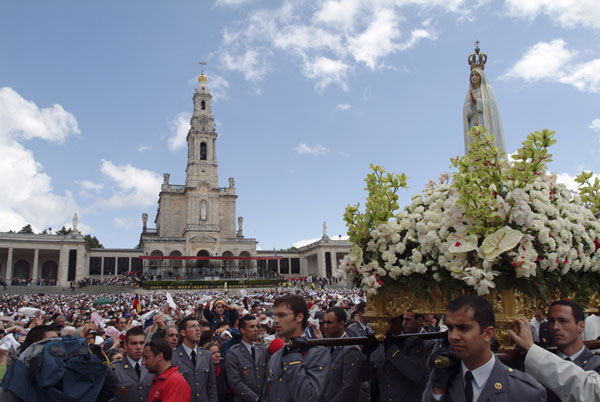 Alvorecer: O QUE BUSCAM AS PESSOAS EM FÁTIMA?