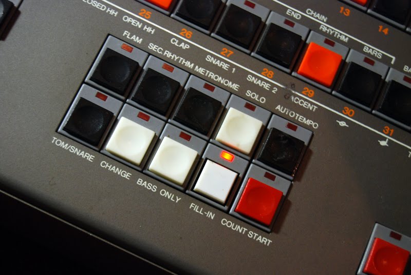 MATRIXSYNTH: VERMONA DRM RARE VINTAGE ANALOG DDR DRUM MACHINE