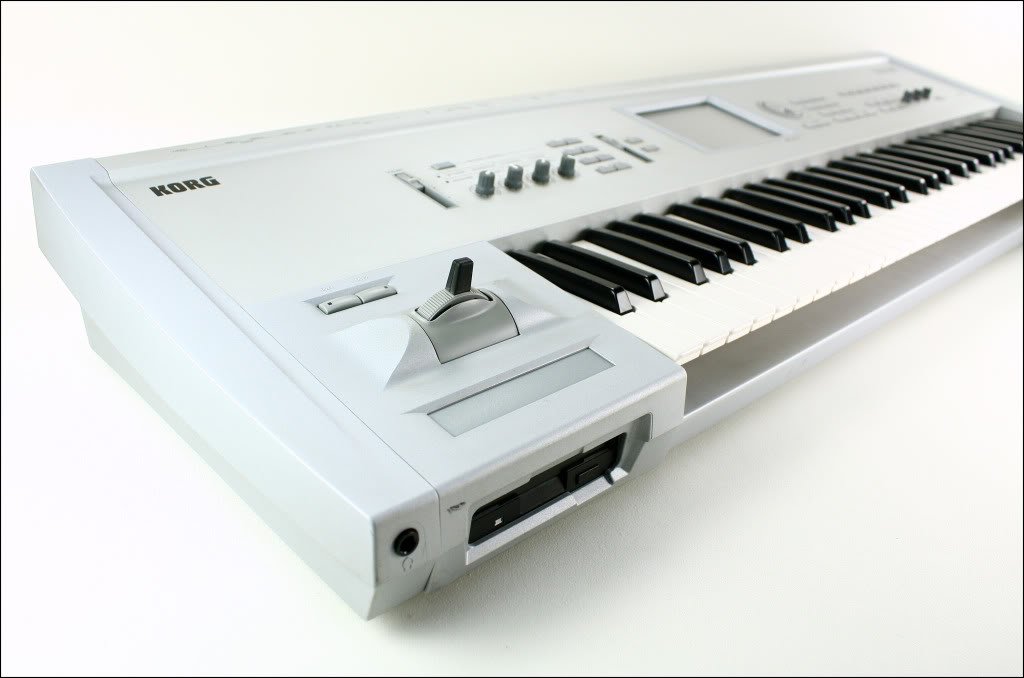 MATRIXSYNTH: Korg Triton 61 Key Synthesizer Workstation